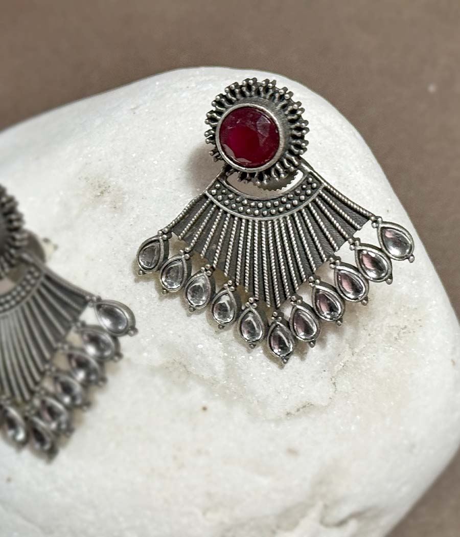 Red Whispering Wind Studs – Aravalii