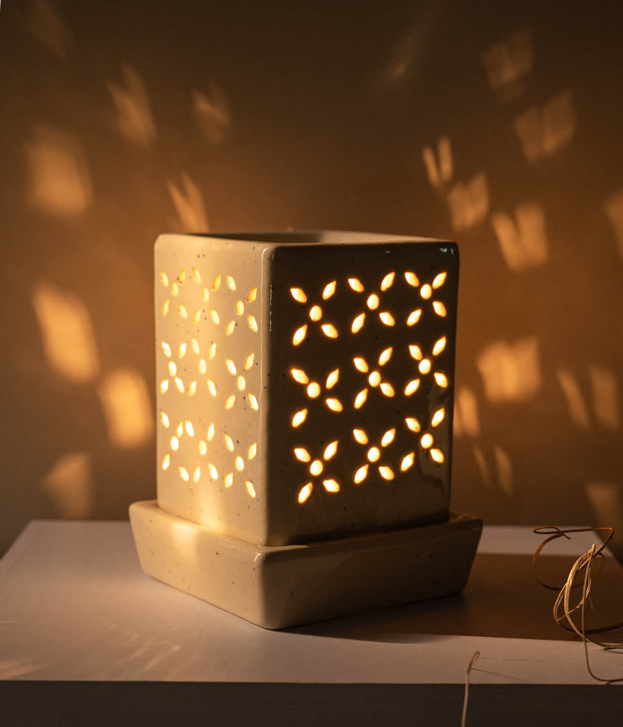 Buy Square Ceramic Diffuser Online @Upto 30% OFF – Aravalii